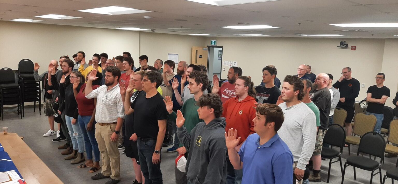IBEW 625 Welcomes 31 New Apprentices in June